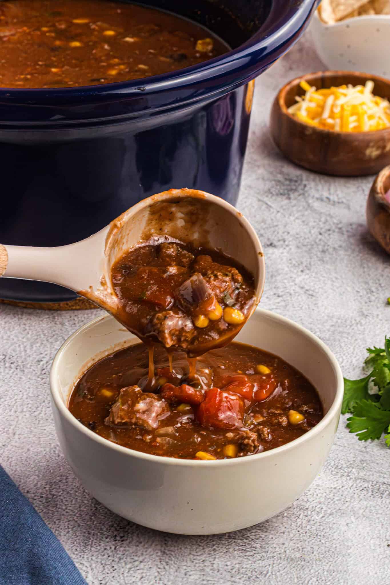 Easy Crockpot Chili Recipe (Slow Cooker) – Hearty, Family-Friendly ...